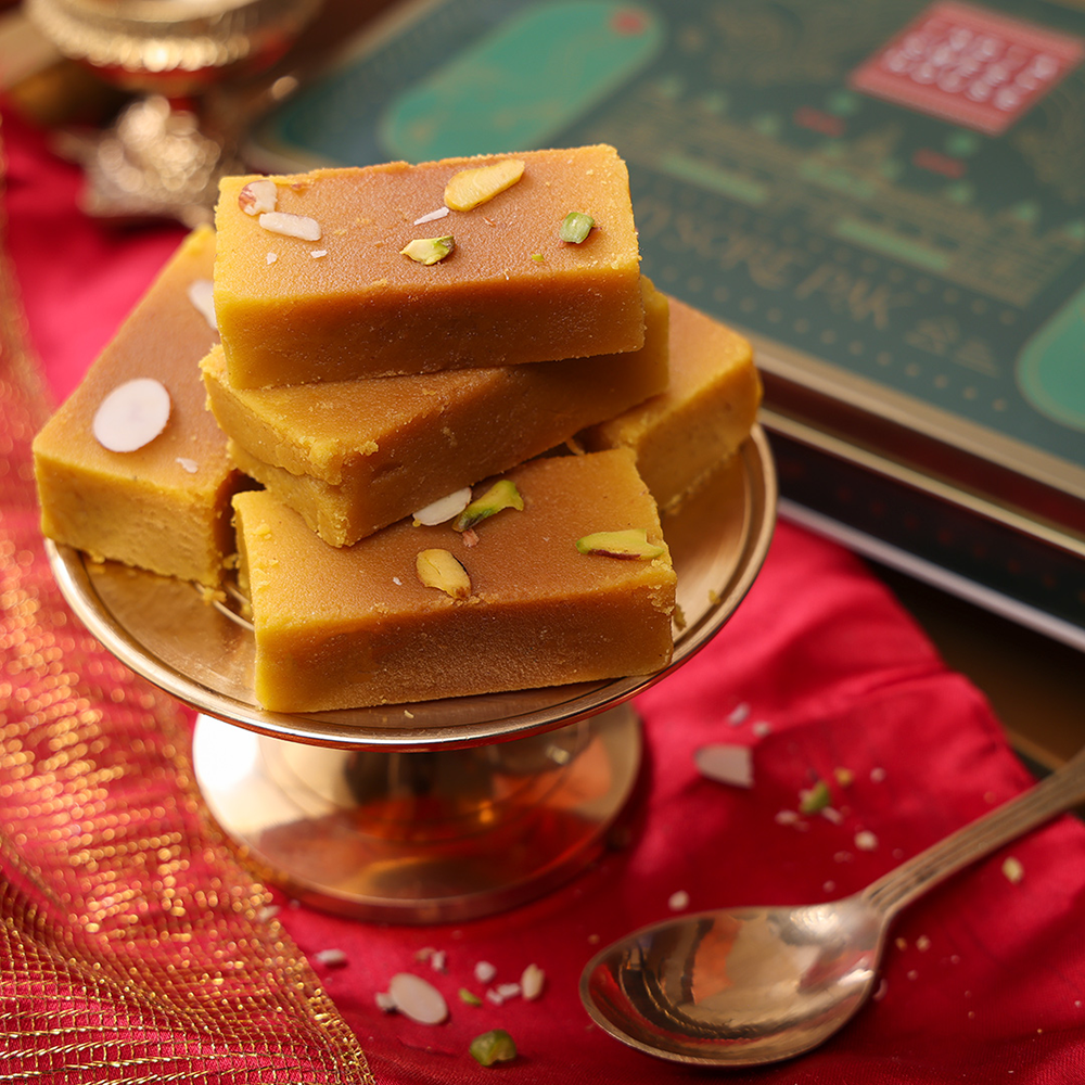 Mysore Pak Pure Ghee Mysore Pak (Crispy) – Sadanand Sweets Gokak